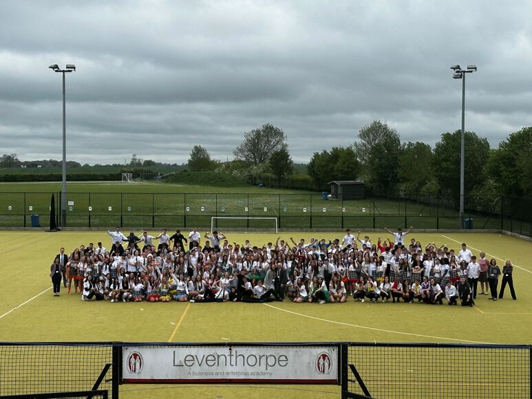 Goodbye Year 11! - News - Leventhorpe School